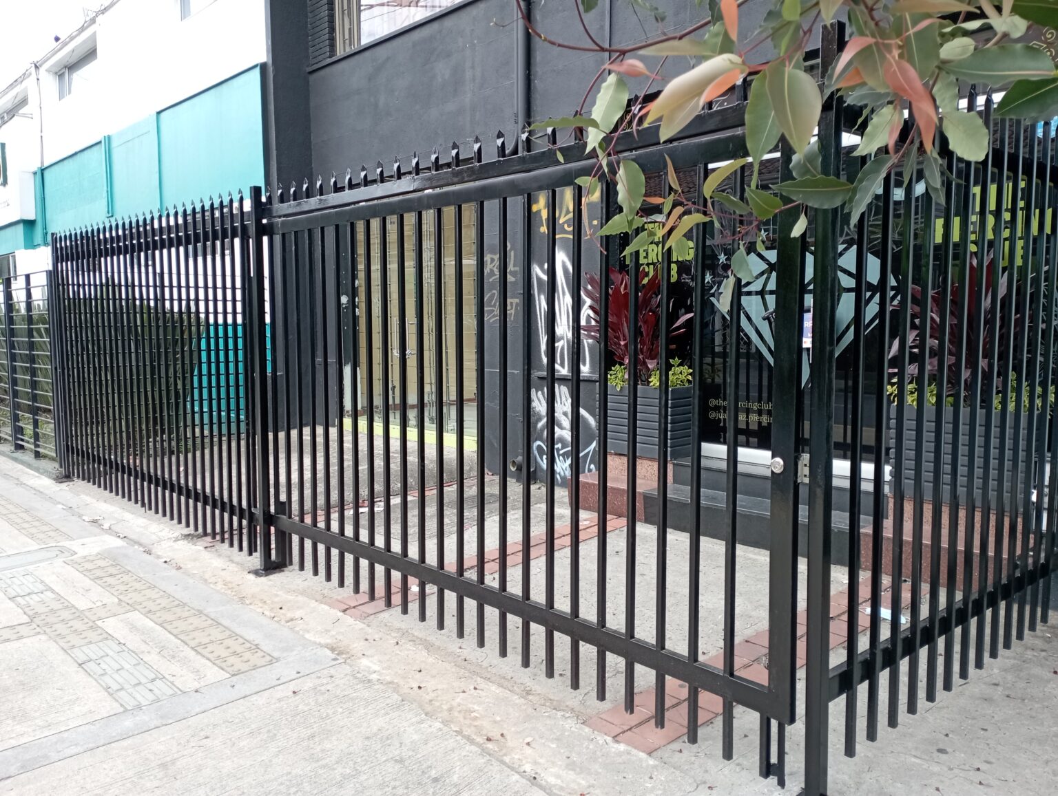 Reja Plegable Normandía | Comando Construcciones